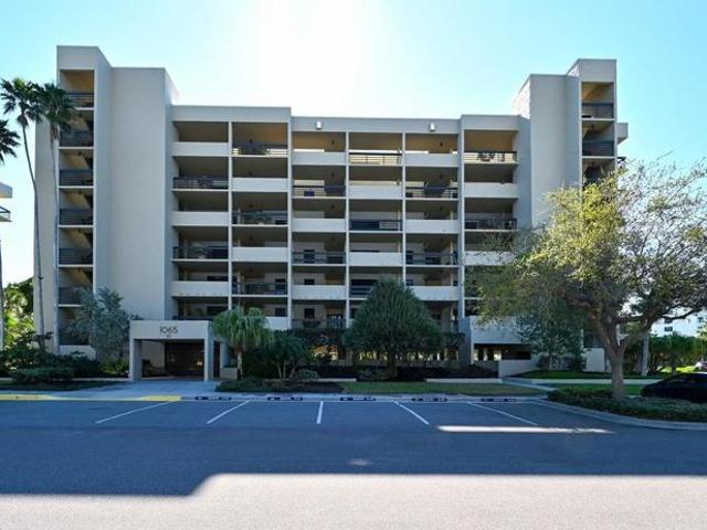 1065 Gulf of Mexico Dr #302, Longboat Key, FL 34228