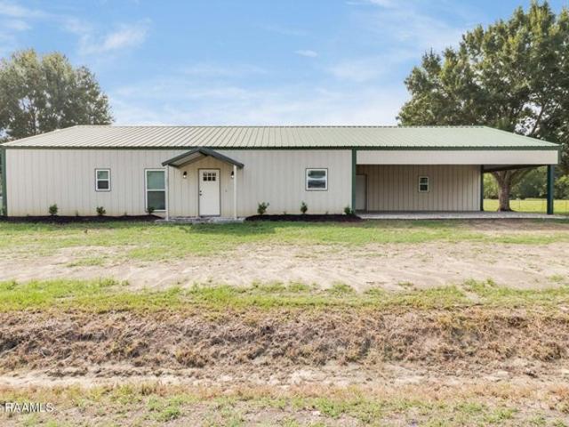 1065 Harry Huval Rd, Breaux Bridge, LA 70517