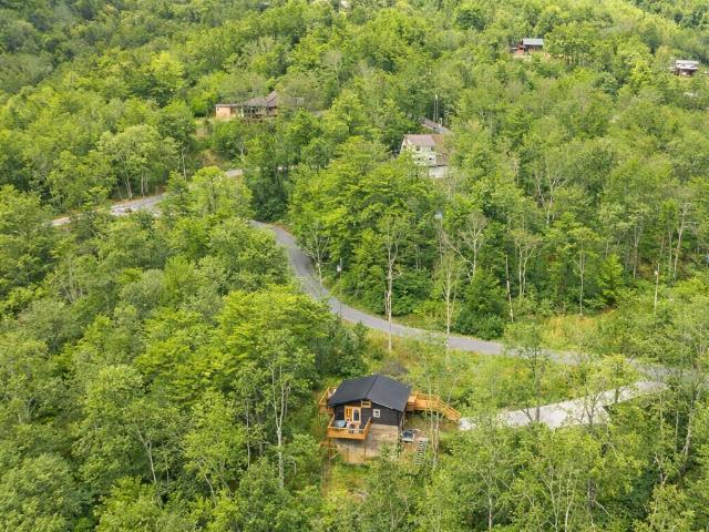 1065 Shell Mountain Road