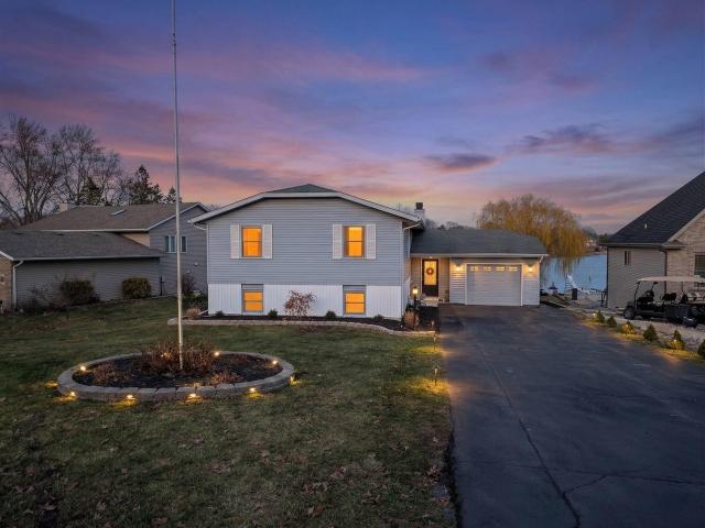 1065 Shoreline Rd, Crown Point, IN 46307 | MLS #835232 | Compass