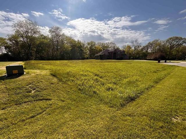 1065 Spoden Ln, Galesburg, IL 61401