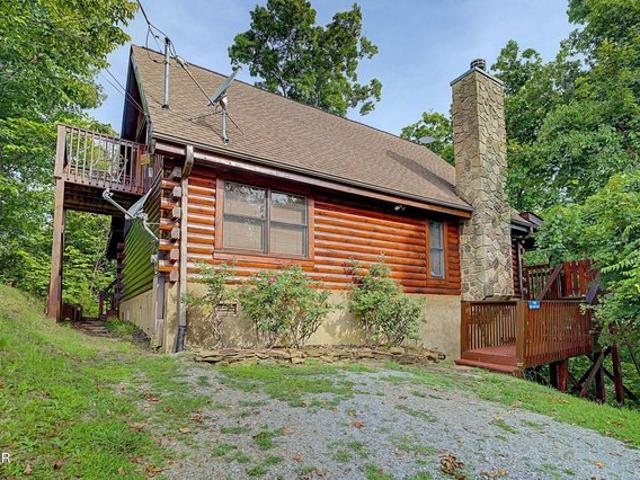 1065 Willard Way, Sevierville, TN 37876