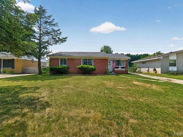 10660 Jackson St, Van Buren Township, MI 48111