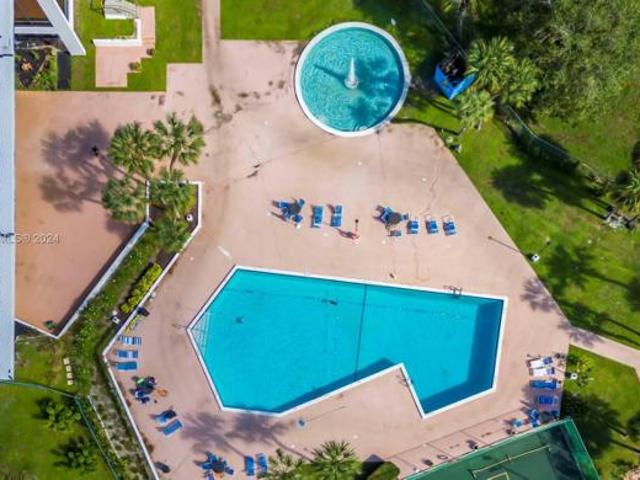 10661 SW 108th Ave #3B, Miami, FL 33176