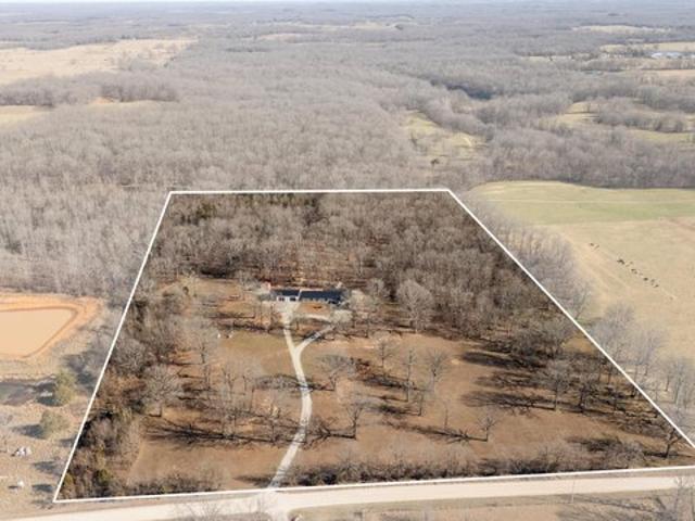 10662 County Road 8470, West Plains, MO 65775