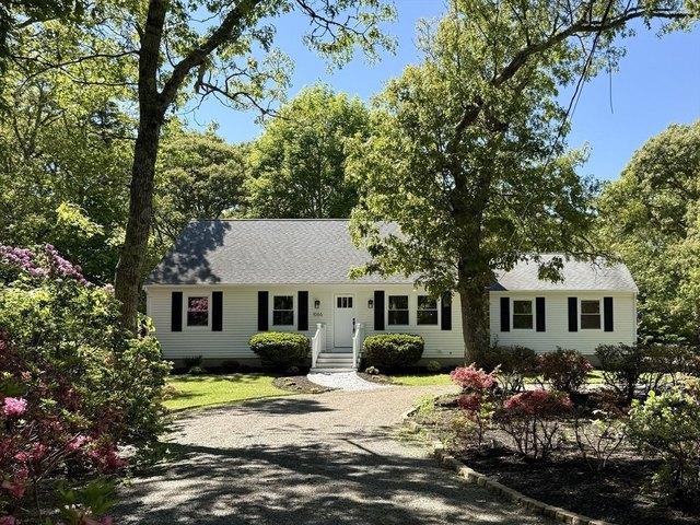 1066 Millstone Rd, Brewster, MA 02631