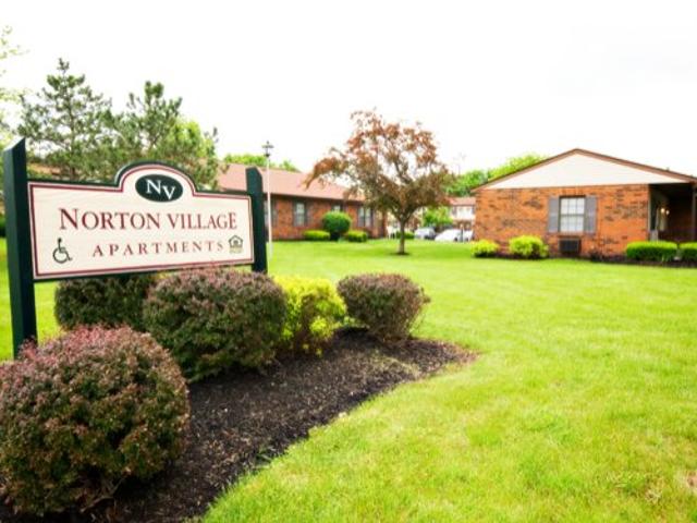 1066 New Dawn Lane, 4 beds, 2 full baths