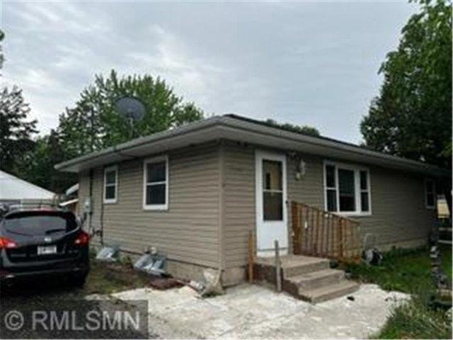 1066 Beatrice St, Eagan, MN 55121