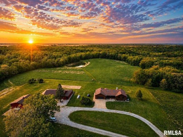 1066 County Road 1150 N, Henry, IL 61537