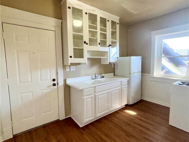 1066 E 62nd Street 5