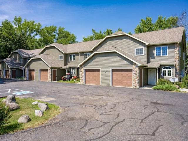 1066 Hillside Dr Apt 6, Wisconsin Dells, WI 53965