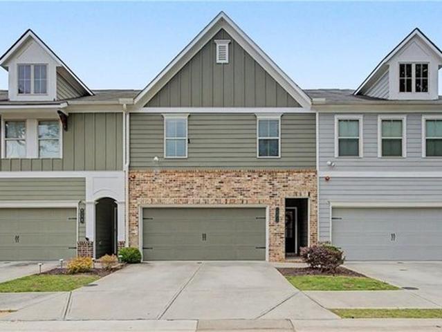 1066 Lawanna Dr, Marietta, GA 30062