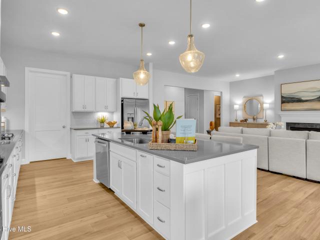 1066 Rock Skipper Road