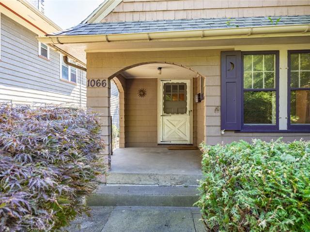 1066 South Ave