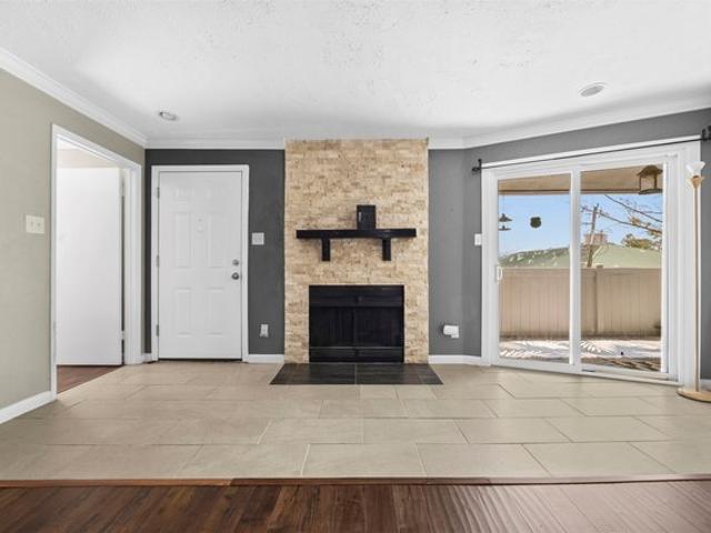 10673 Braes Bend Dr, Houston, TX 77071