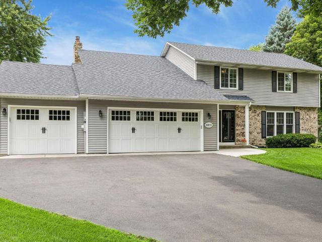 10673 Monticello Lane N