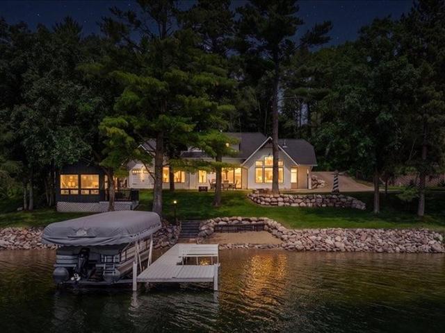 10673 Oak Grove Dr, Pequot Lakes, MN 56472