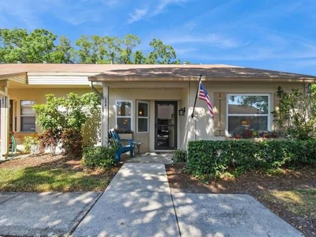 10670 43rd St N #204, Clearwater, FL 33762