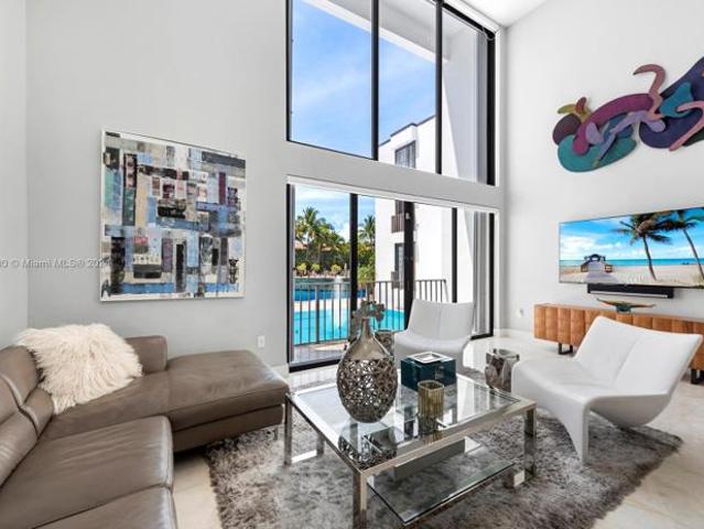 10671 NE Quay Bridge Ct #C11, Miami, FL 33138