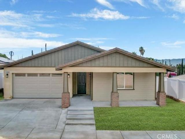 10672 Brookfield Dr, Riverside, CA 92505