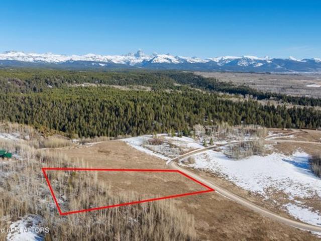 10677 Sunlight Cir, Tetonia, ID 83452