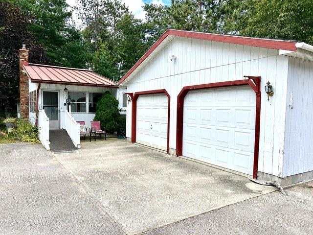 10674 U S # 23, Ossineke, MI 49766