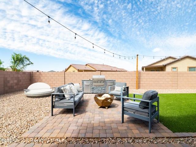 10678 W Harrigan Dr, Marana, AZ 85653