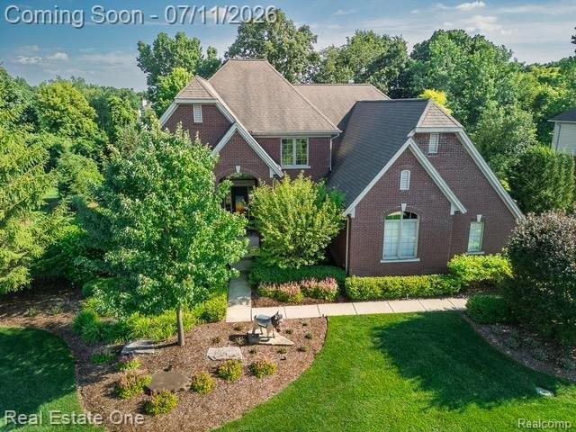 1067 Newgate Ct, Oakland Township, MI 48363