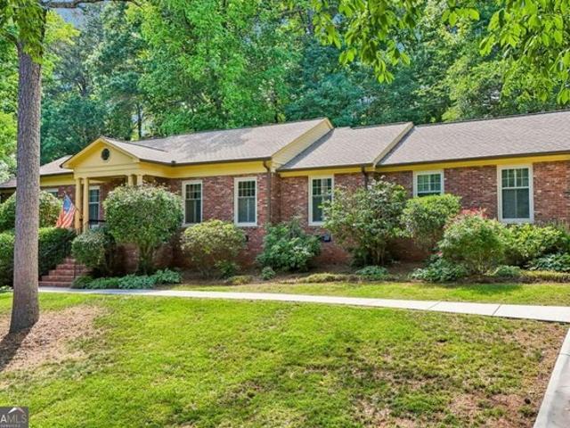 1067 Hess Dr, Avondale Estates, GA 30002