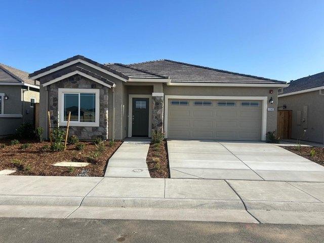 1067 Hogan Rd, Galt, CA 95632