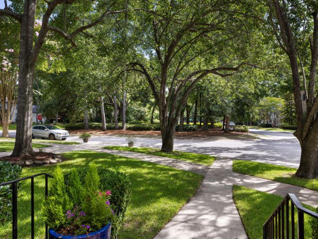 1067 Loyalist Lane