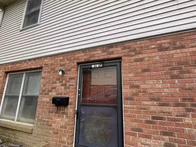 1067 3rd Street Southeast 1 1067 3rd St Se #1