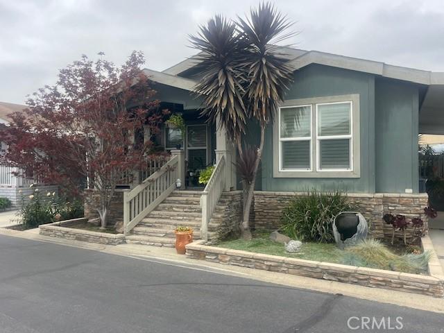 10681 Oak
