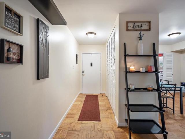 10684 Weymouth Street # 10684