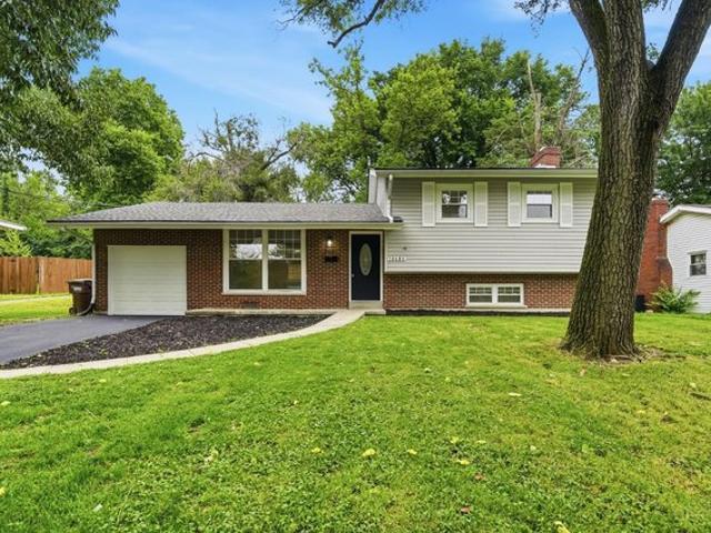 10686 Chelmsford Rd, Cincinnati, OH 45240