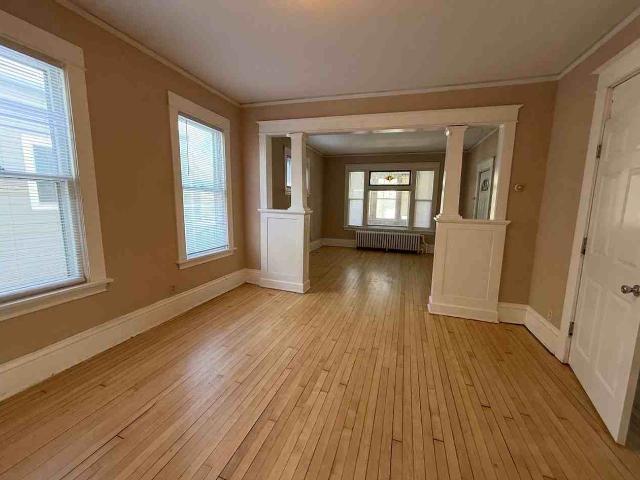 1068 N Woodbridge Street 2 Bedroom Apartment for Rent at 1068 Woodbridge St, St. Paul, MN 55117 South of Maryland