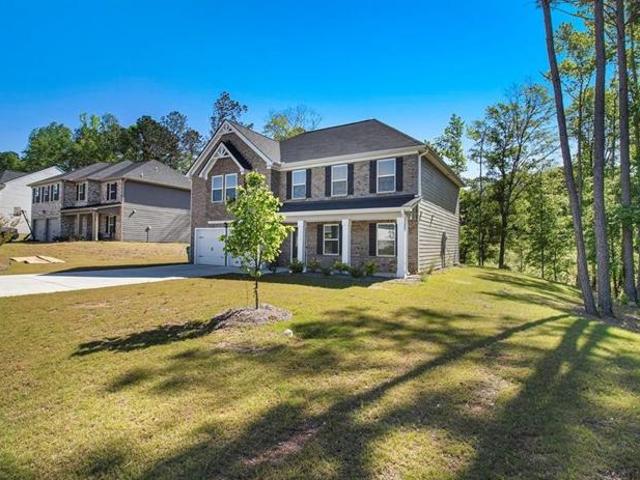 1068 Bluecoat Cir, Hampton, GA 30228