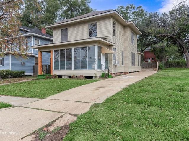 1068 College St, Shreveport, LA 71104