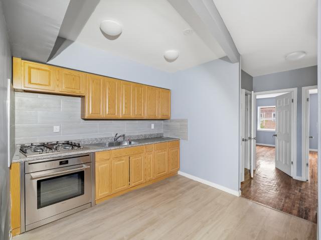 1068 E 86TH Street