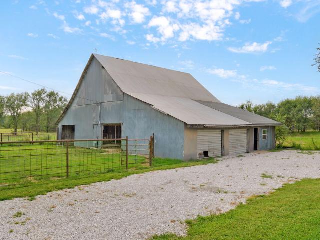 1068 E Us Highway 160