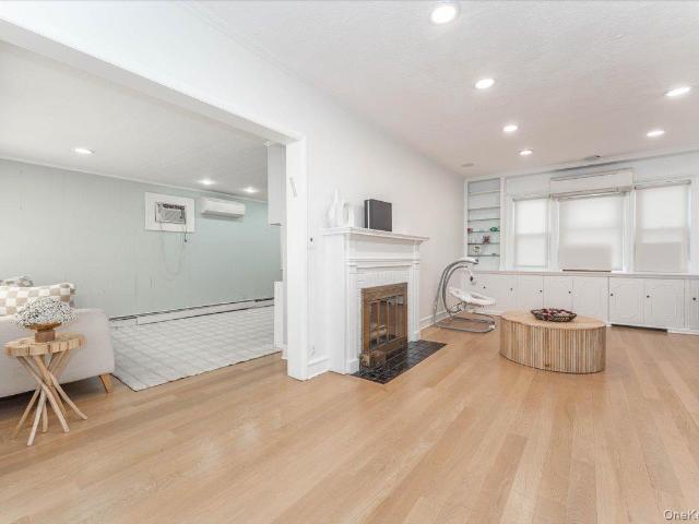 1068 Highland Place