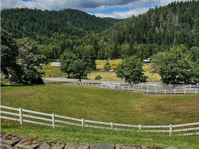 1068 rice creek rd