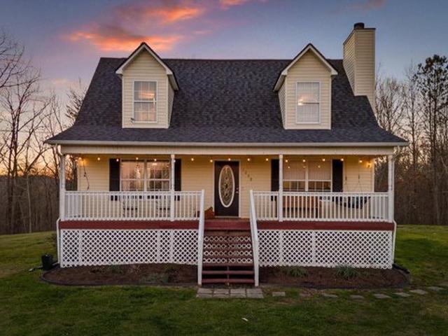 1068 Rogers Rd, Chickamauga, GA 30707