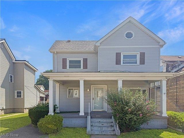 1068 Virginia Ave, Follansbee, WV 26037