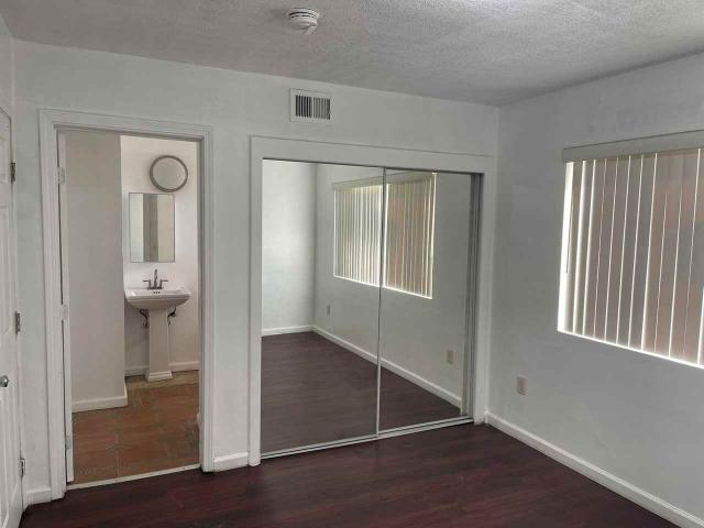 1068F 4 Bedroom Apartment for Rent at 6900 Eastondale Ave, Long Beach, CA 90805 Hamilton