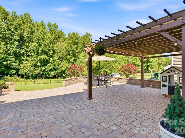 10690 Sapphire Trail