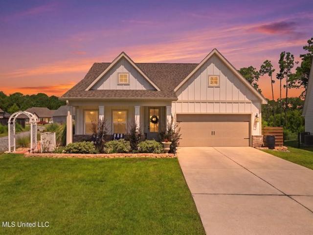 10691 Wren Grv, Gulfport, MS 39503
