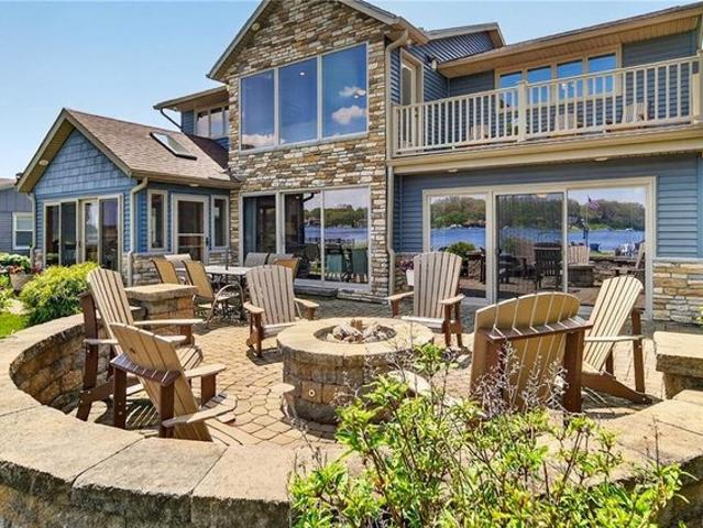 10698 Baneberry Ln, Conneaut Lake, PA 16316