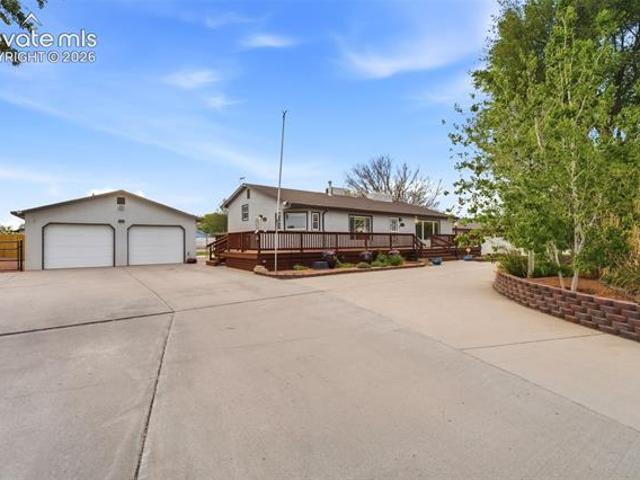 1069 Meadow Lane