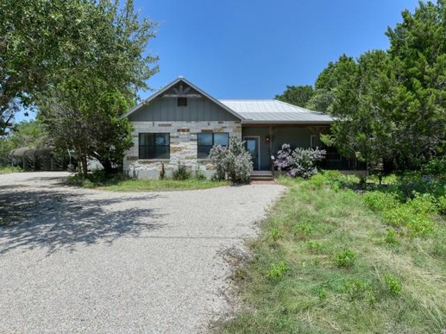 1069 Eagle Flight Dr, Canyon Lake, TX 78133
